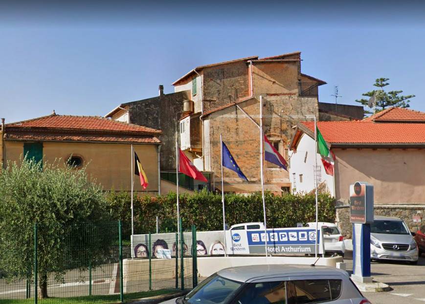 Asta per attico - mansarda, via Andrea Doria 16 Santo Stefano al Mare