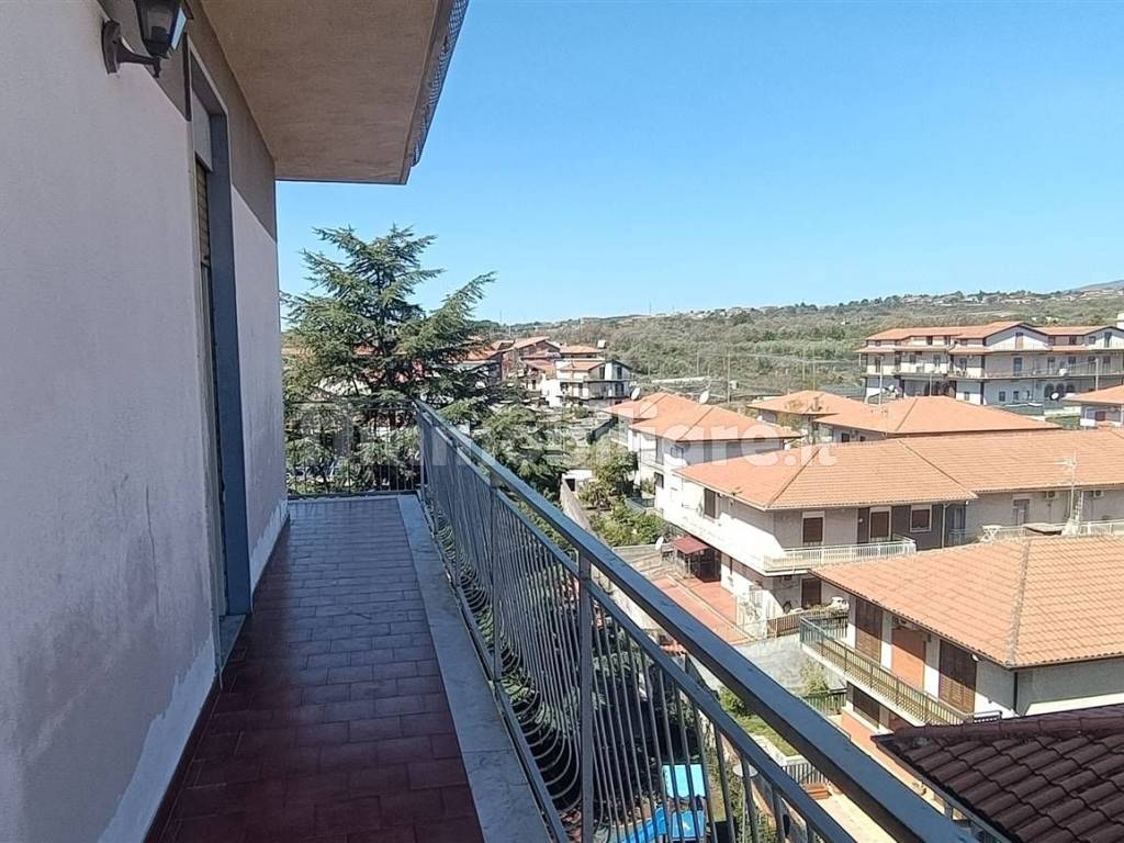 Vendita Appartamento San Pietro Clarenza. Buono stato, quarto piano ...