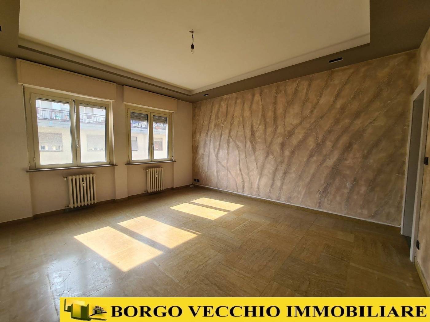 Quadrilocale Lungogesso Giovanni XXIII, Centro Storico, Cuneo