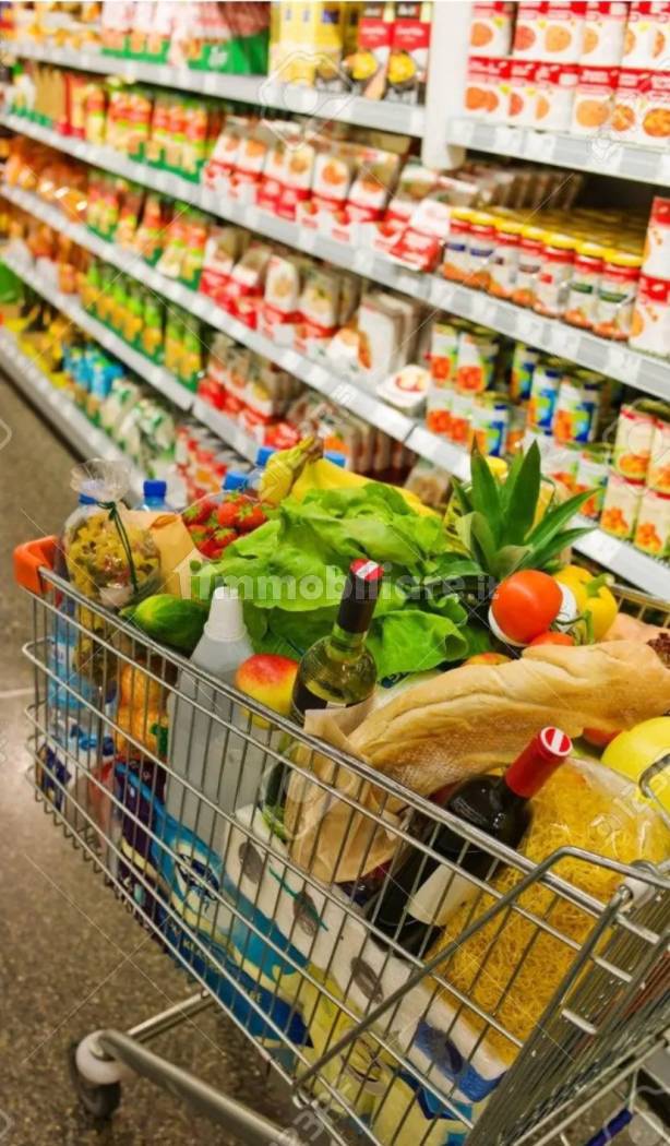 Supermercato in Vendita