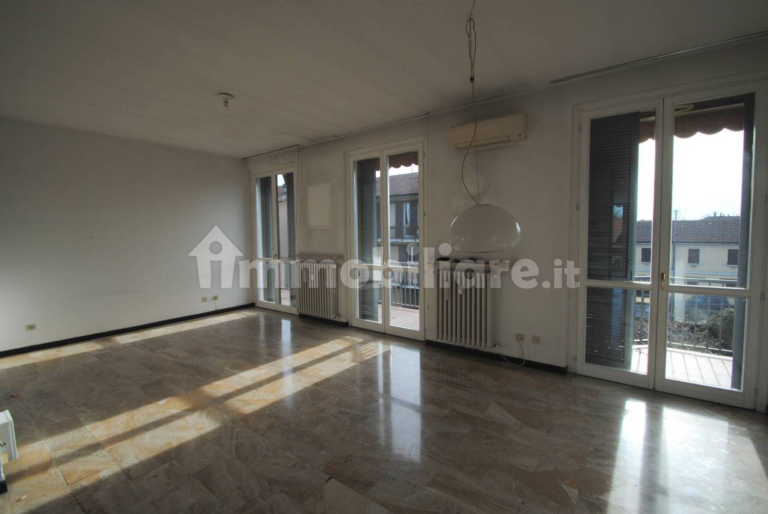 Appartamento via Riviera 87, Via Riviera, Pavia