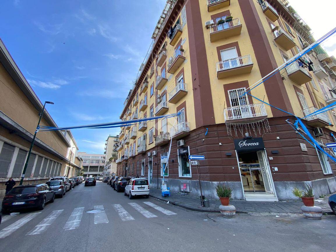 Quadrilocale via Padova 8, Vasto, Napoli