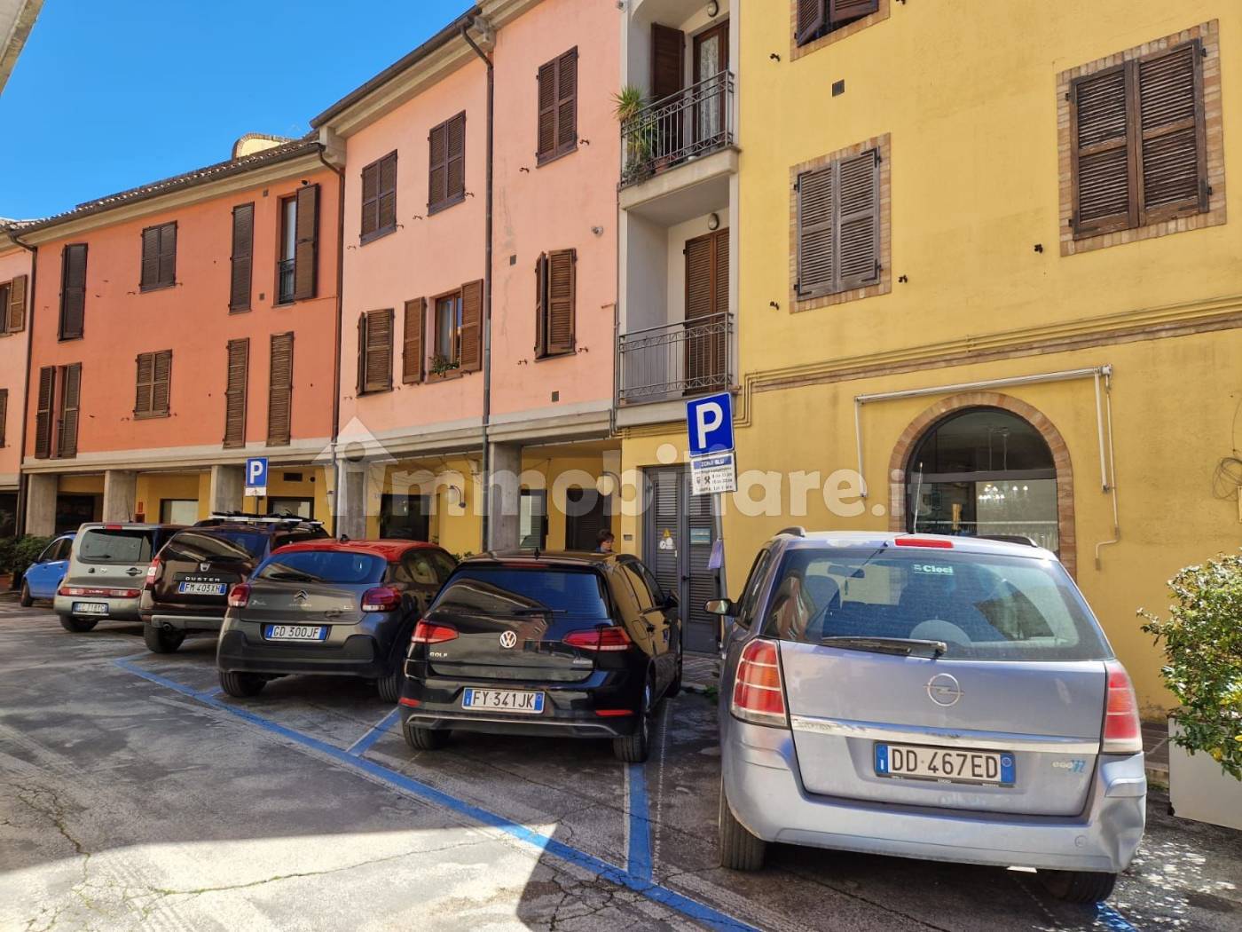 Appartamento traversa Francesco Filelfo, Centro, Tolentino