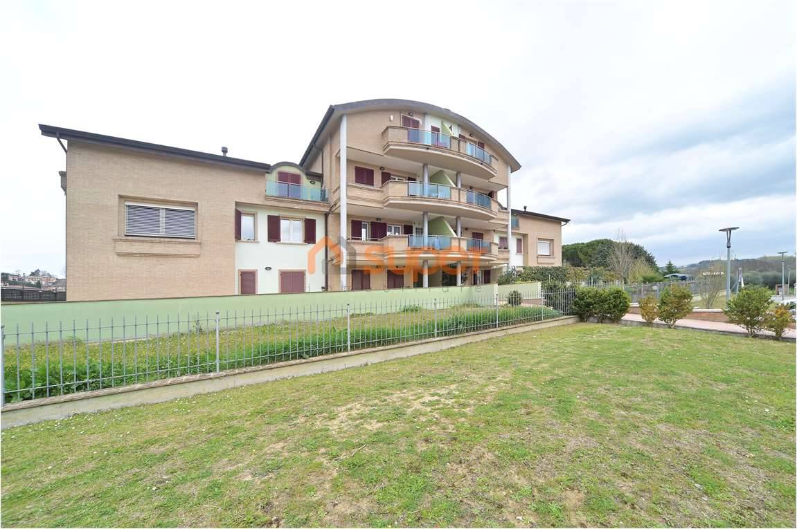 Trilocale ottimo stato, secondo piano, Villa Pitignano, Perugia