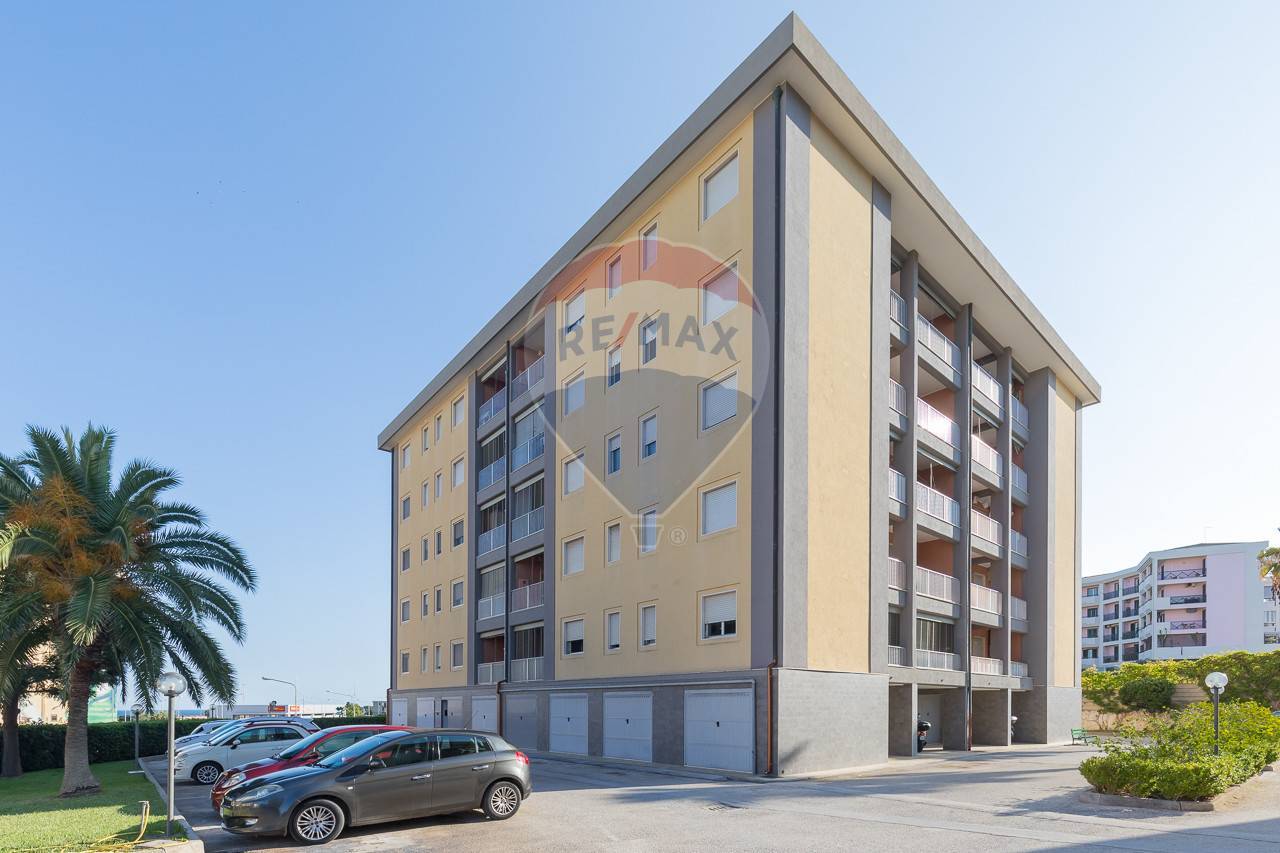 Appartamento buono stato, terzo piano, Mazzarrona, Siracusa