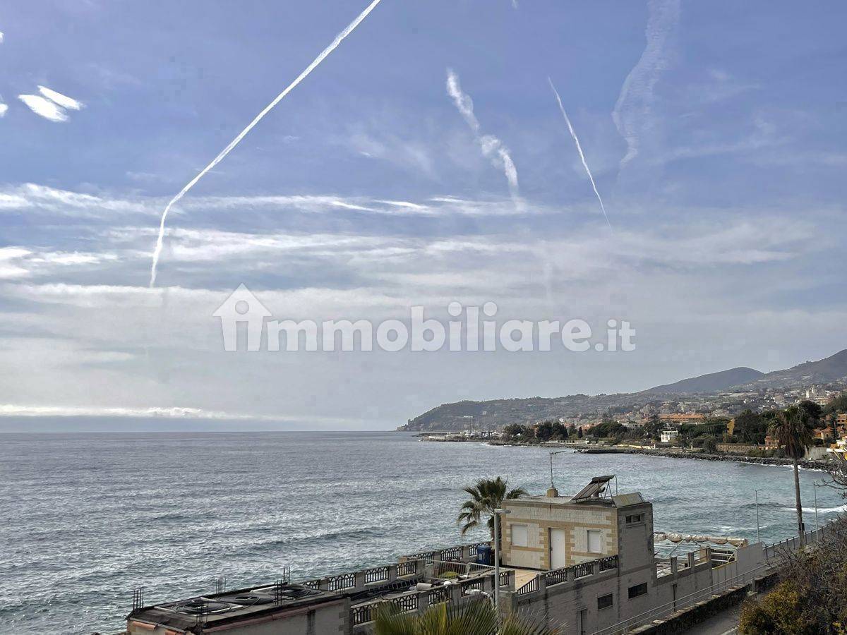 Bilocale corso Mazzini 167, La Brezza - Tre Ponti, Sanremo