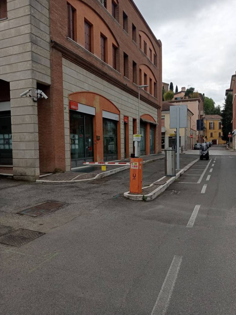 Garage - Box in Vendita