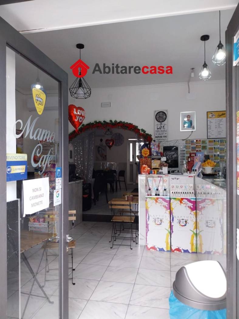 Bar con laboratorio in Vendita