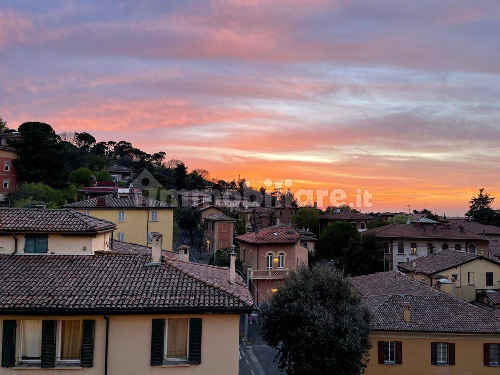 Quadrilocale via San Mamolo, Colli Castiglione, Bologna