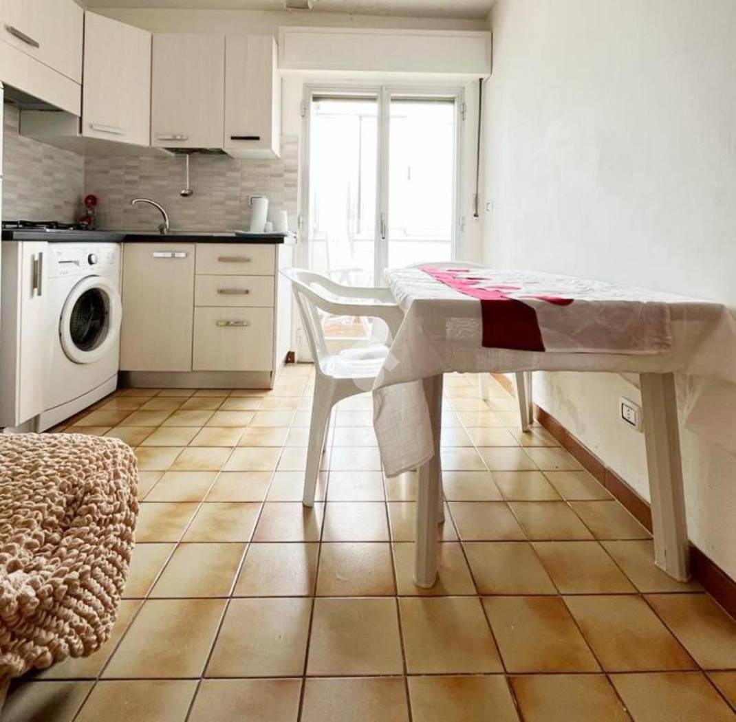 Bilocale viale 1° maggio 112, Cotura, Scalea