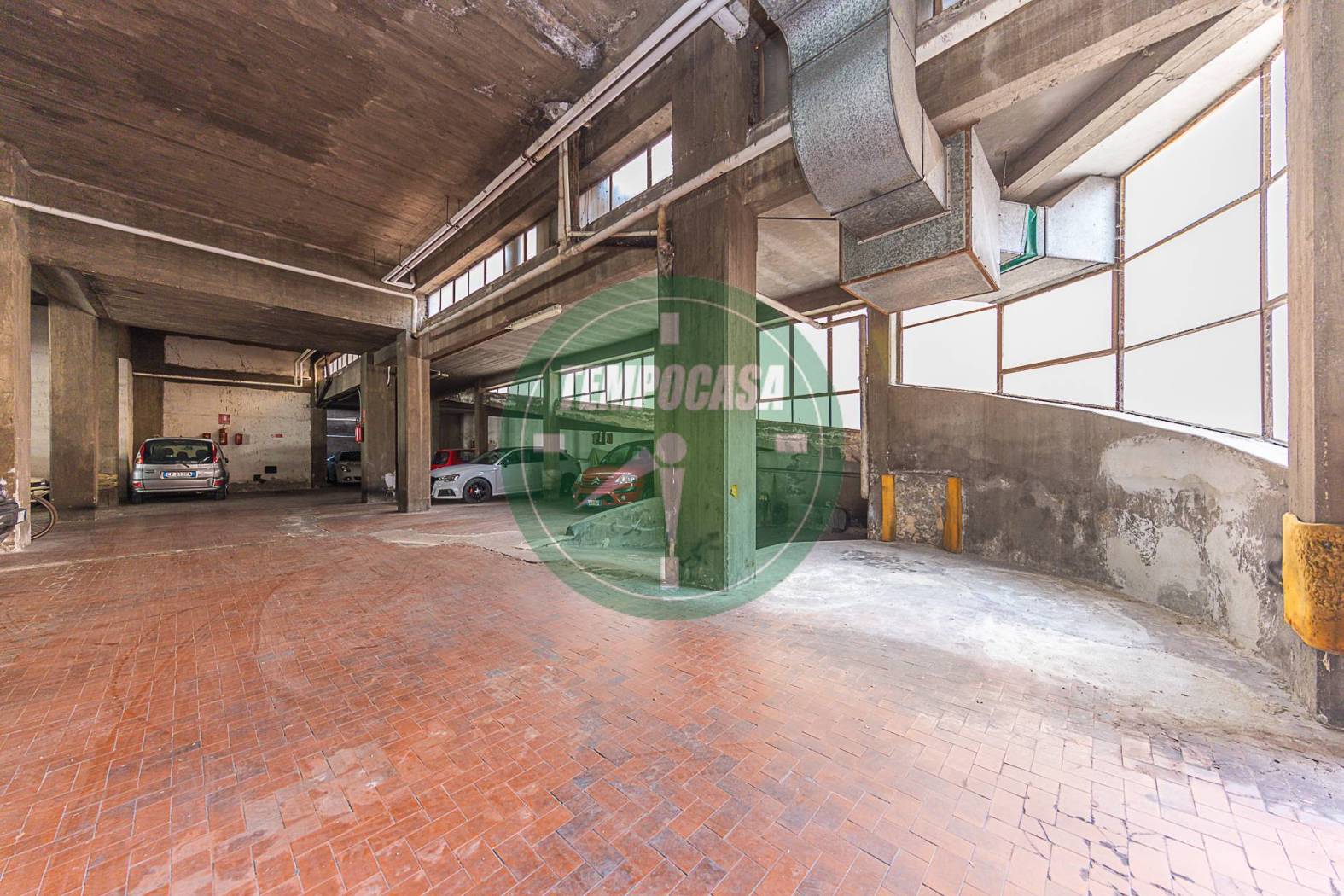 Posto auto - moto in Vendita