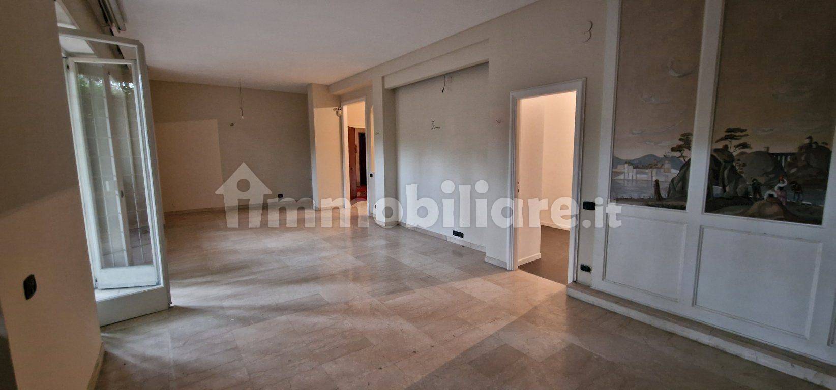 Appartamento via della Camilluccia, Camilluccia - Farnesina, Roma