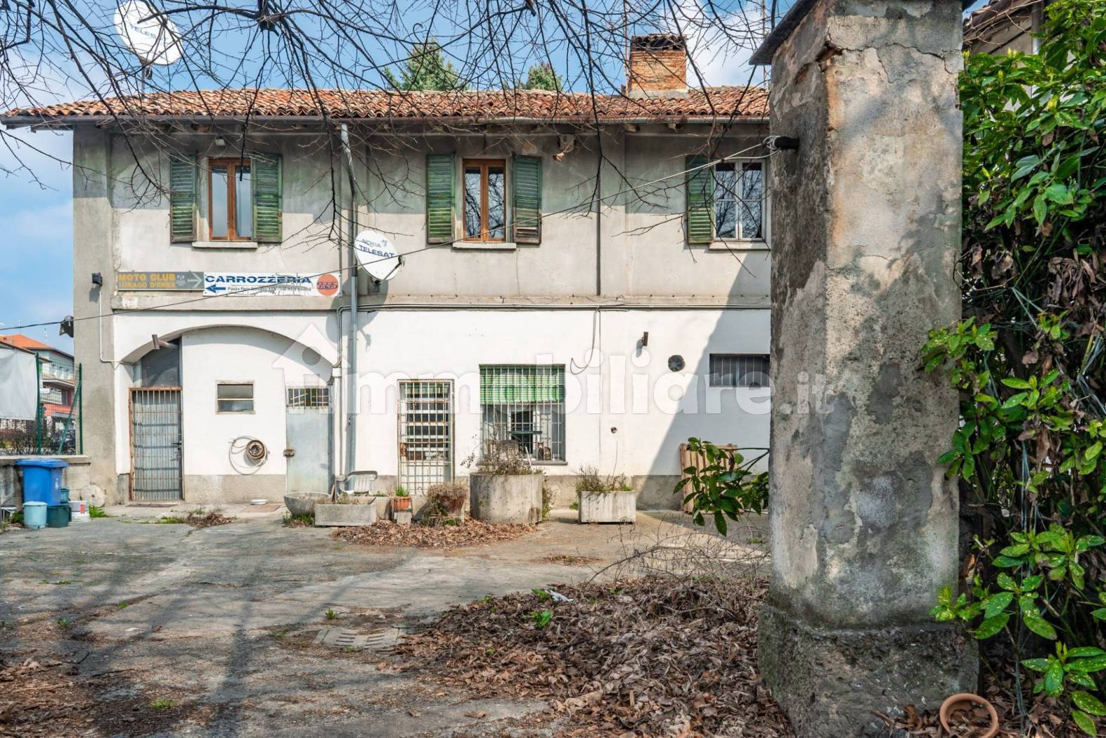 Locale commerciale in Vendita