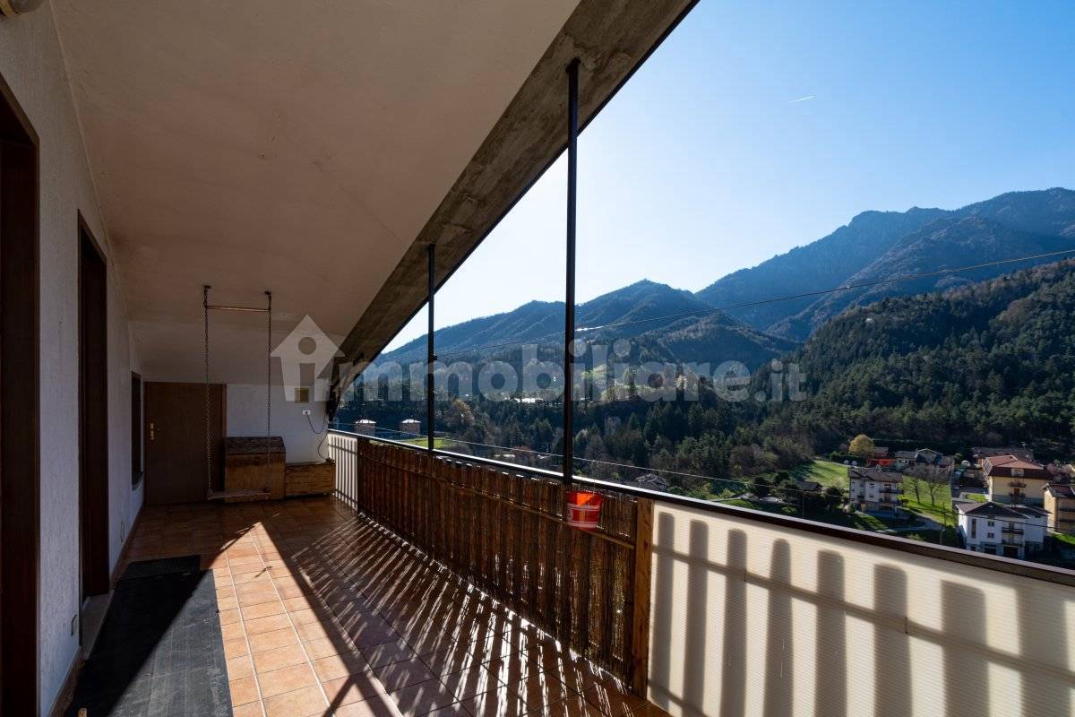 Quadrilocale via Libertà 9, Centro, Parre