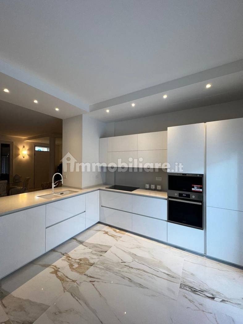 Quadrilocale via dei mille, Borgo Trento, Verona