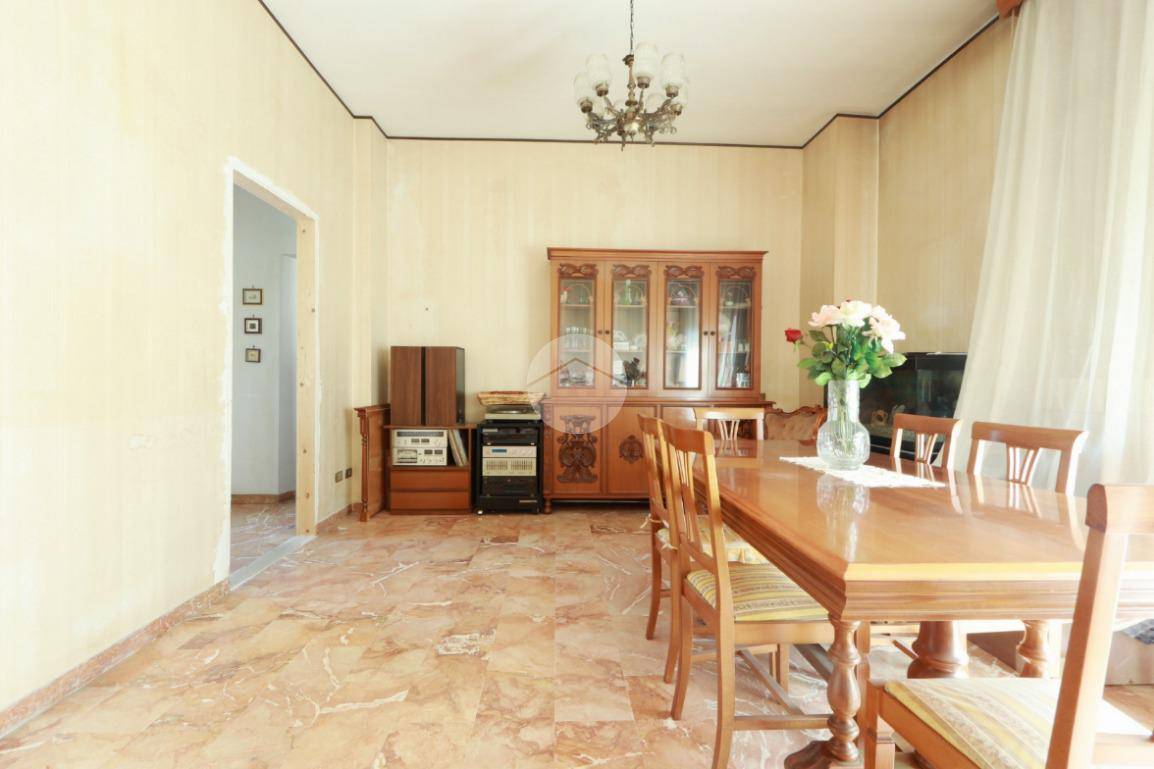 Trilocale via primo riccitelli 23, Stadio - Lungomare Colombo, Pescara