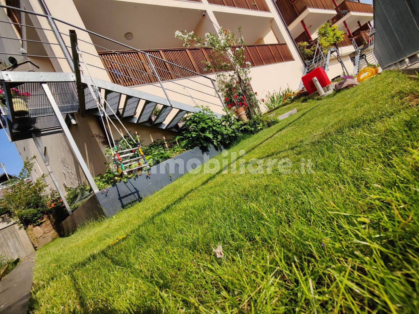 Trilocale via San Francesco 2E, Centro, San Genesio Atesino