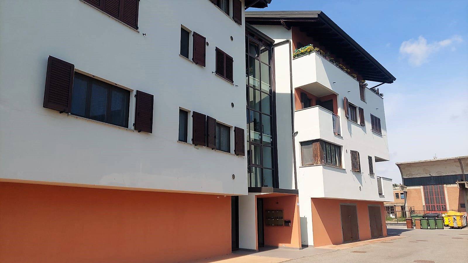 Bilocale via Case Nuove 33, Centro, San Martino Siccomario