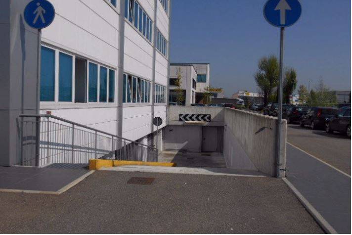 Posto auto - moto in Vendita