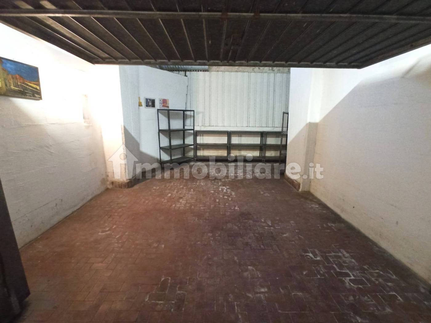 Garage - Box in Vendita