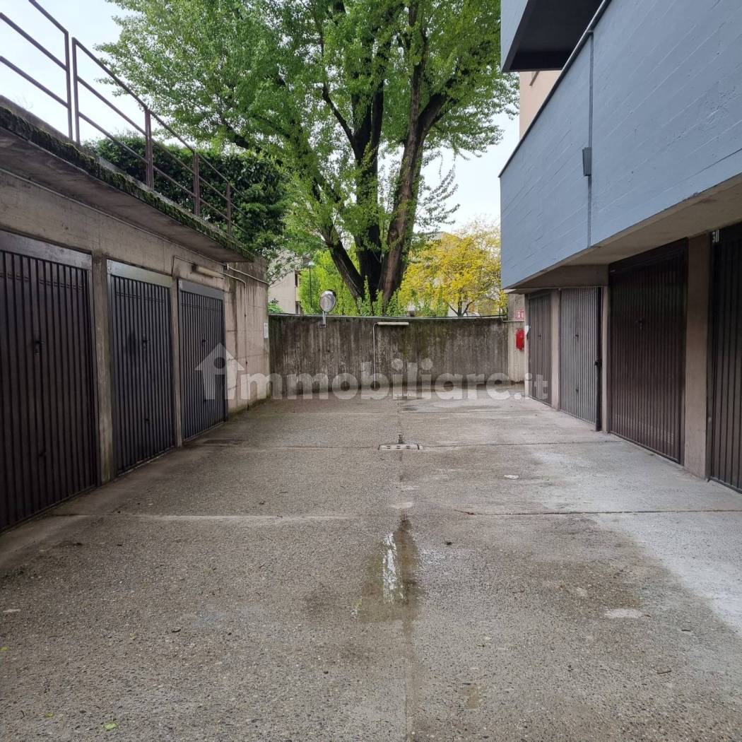 Garage - Box in Vendita