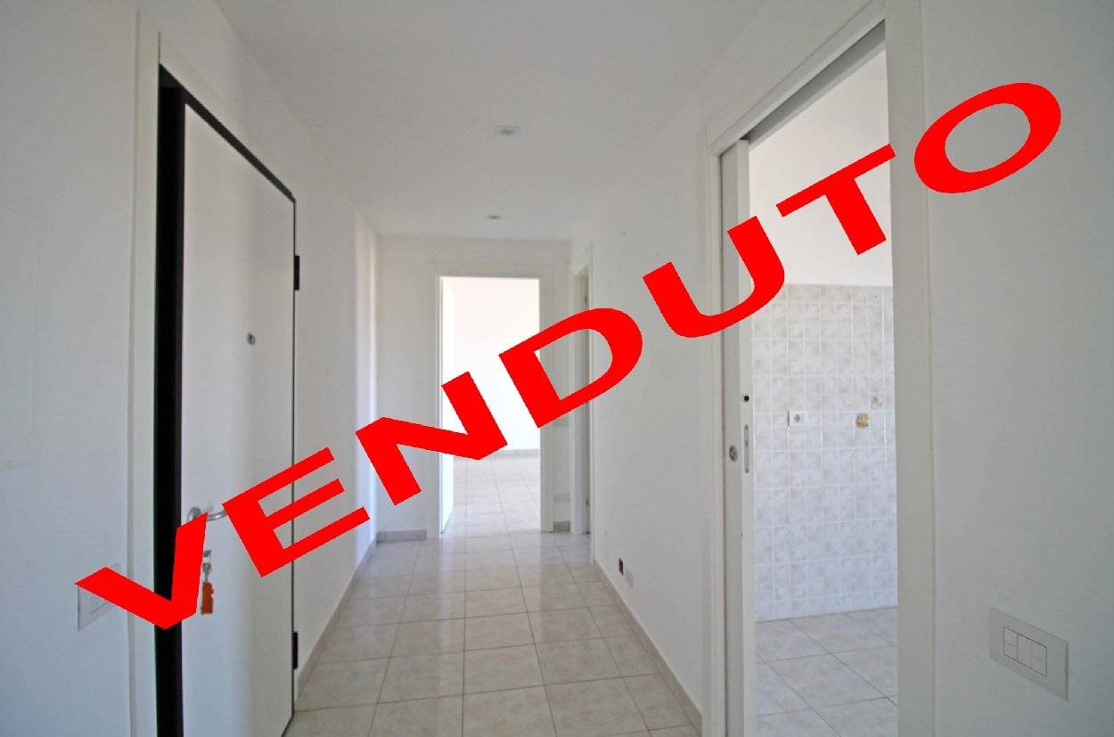 Bilocale via Cavour 6, Villasanta