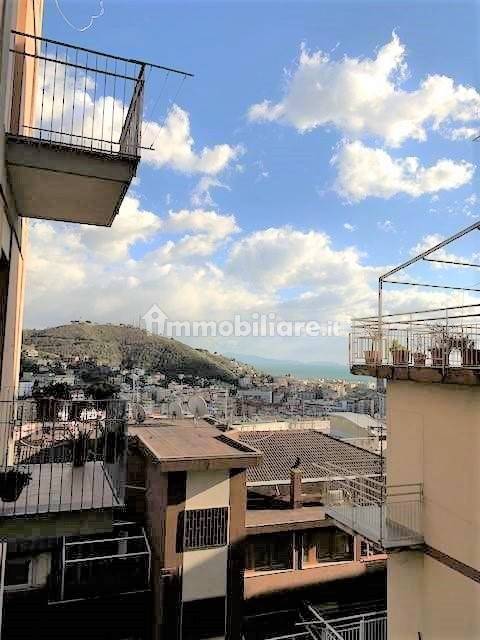 Trilocale via Giuseppe De Caro, Carmine Alto, Salerno