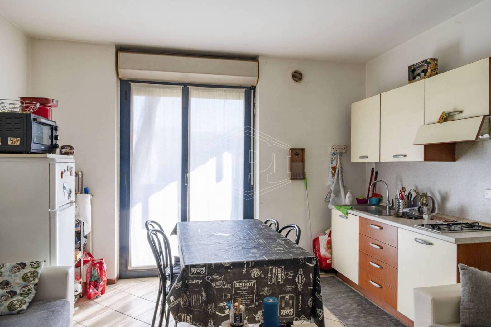 Monolocale via Valdieri 32, Cenisia, Torino