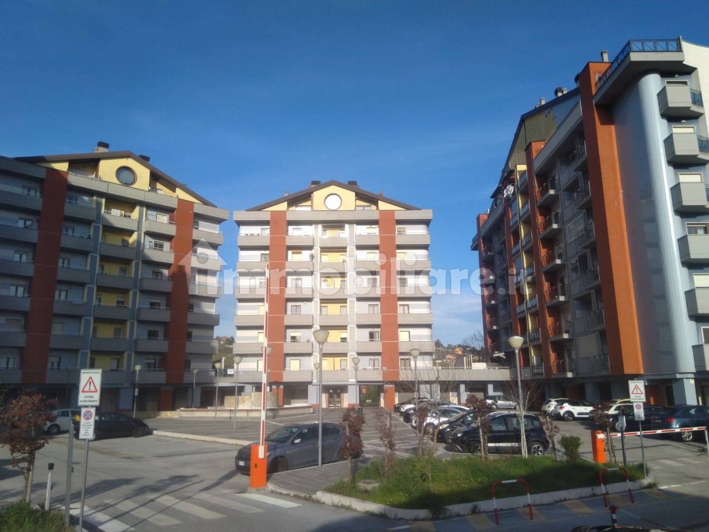 Trilocale viale delle Medaglie Olimpiche 38, Centro, Potenza