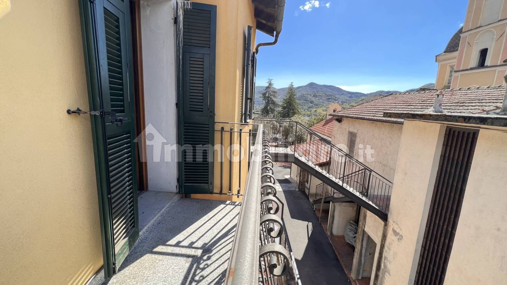 Trilocale via Lerrone, 3, Villafranca, Garlenda