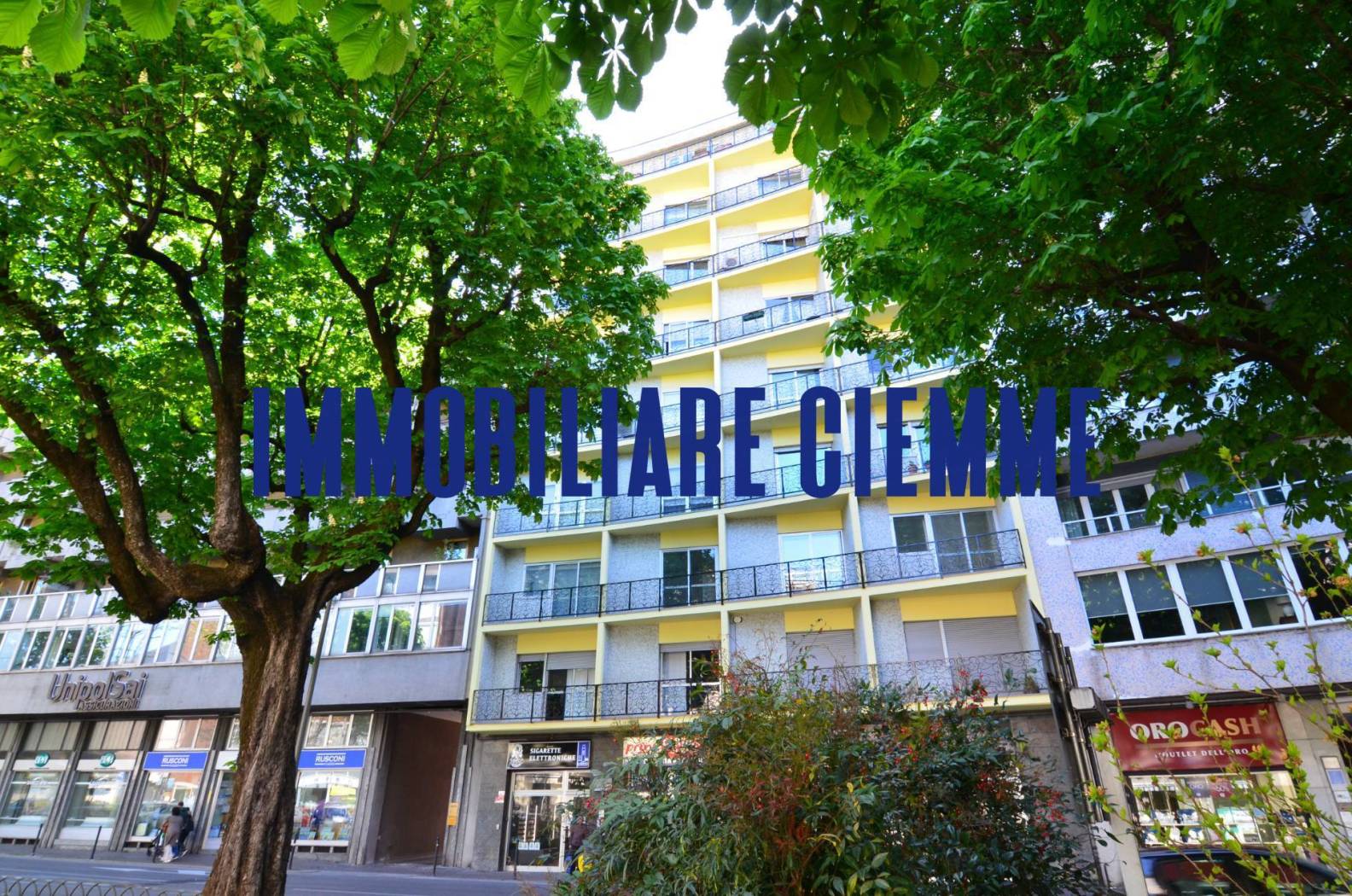 Trilocale viale Dante 20, Centro, Lecco