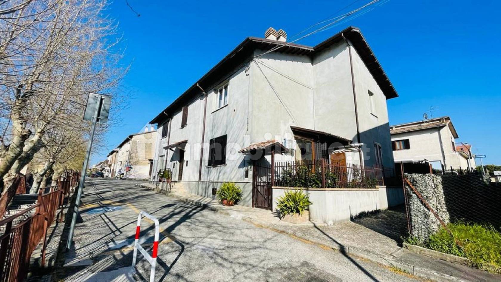 Quadrilocale viale Roma, Centro, Poggio Nativo
