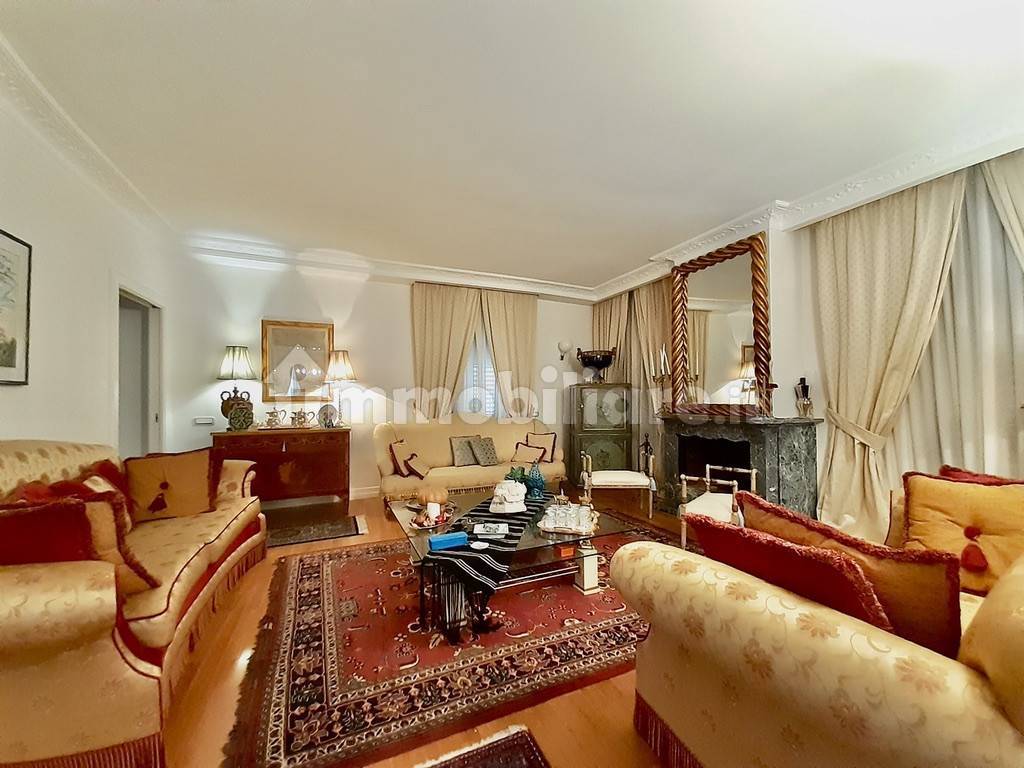 Appartamento via Giuseppe Poerio, Centro Storico, Catanzaro