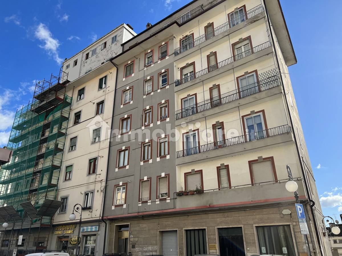 Quadrilocale via Beato Bonaventura, 27, Centro, Potenza