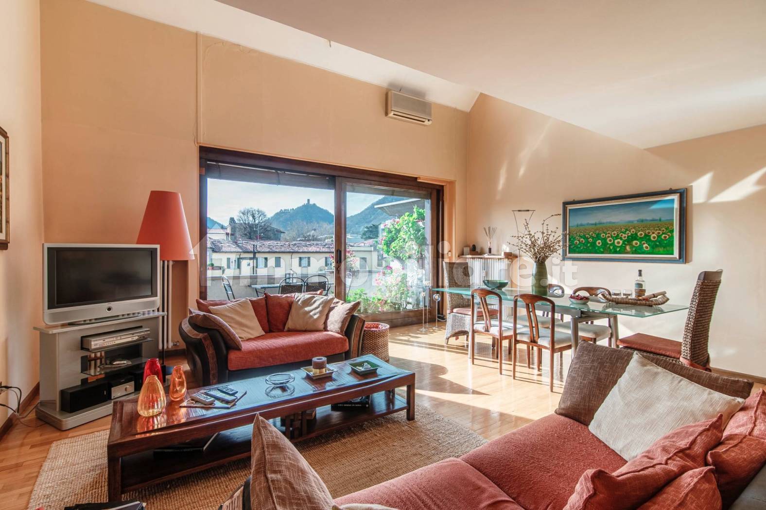 Appartamento via 5 giornate, 55, Centro Storico, Como