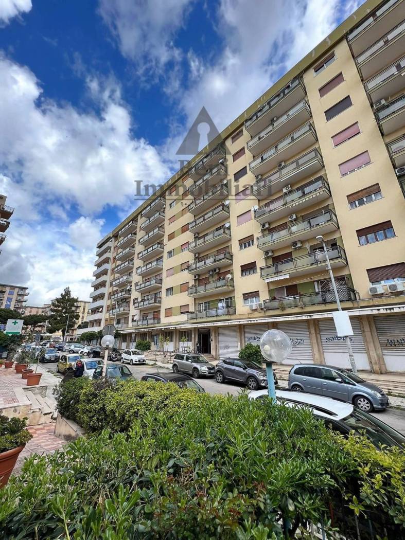 Appartamento via Francesco De Sanctis, Noce, Palermo