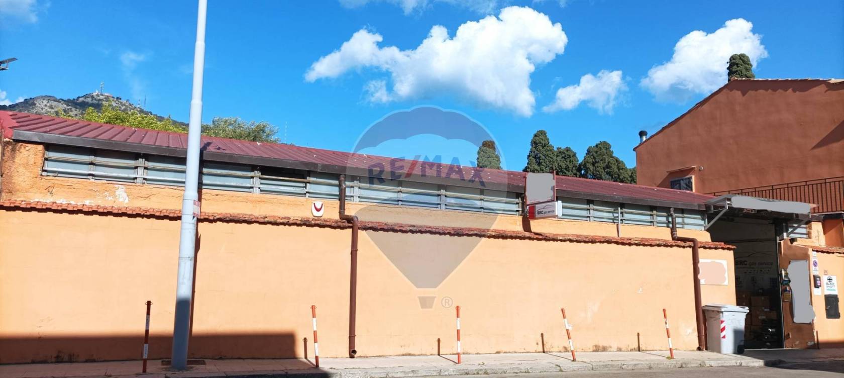 Locale commerciale in Vendita