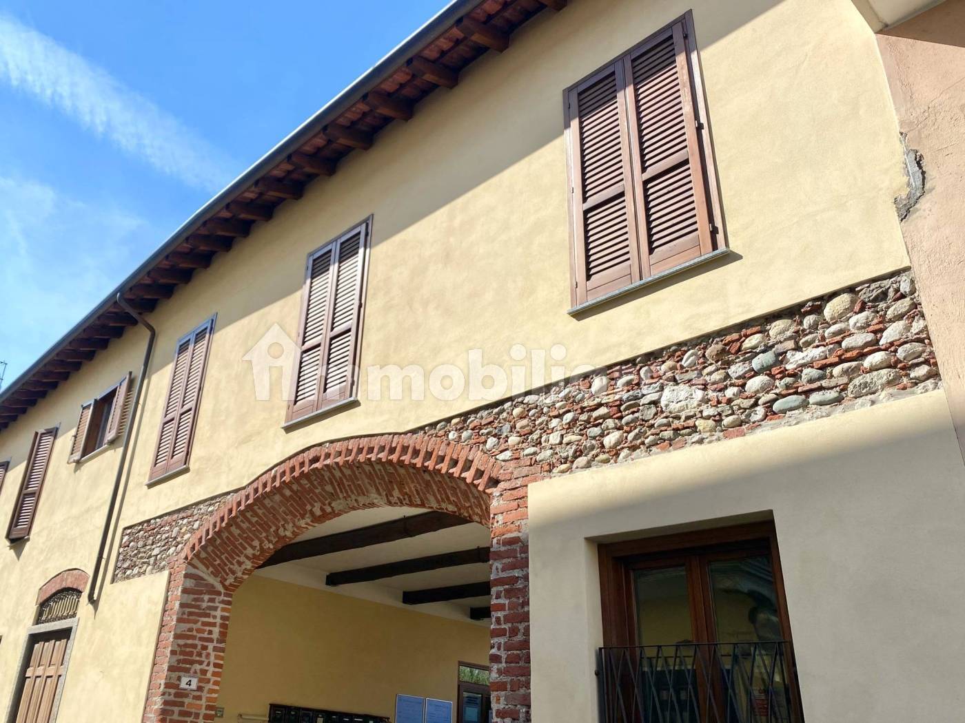 Trilocale via Valle, Centro, Borgo Ticino