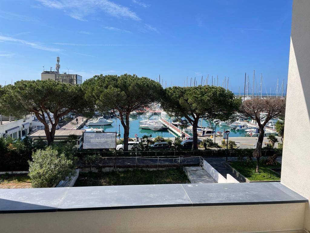 Quadrilocale via dei Devoto 95, Centro, Lavagna