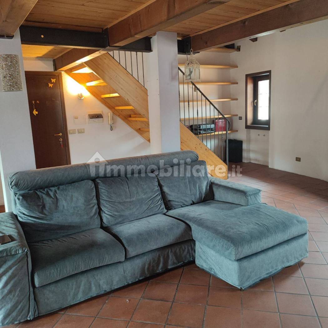 Appartamento via 1 Maggio 28, Centro, Tarcento