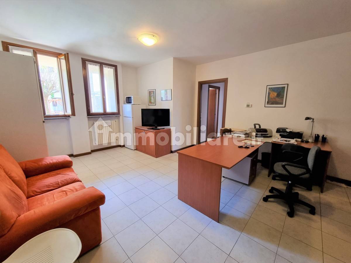 Trilocale buono stato, piano terra, Roveleto, Cadeo