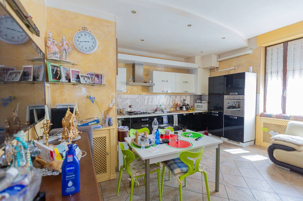 Trilocale via Milano 58, Primo Maggio, Brescia