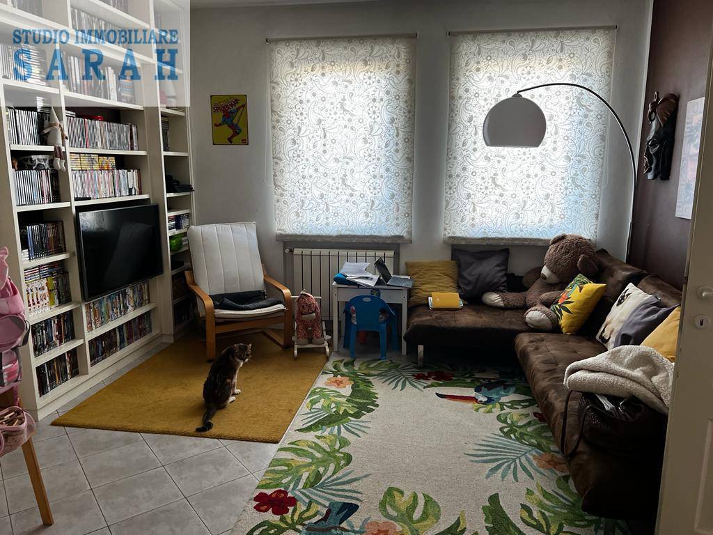 Quadrilocale viale Cristoforo Colombo 346, Lido di Camaiore, Camaiore