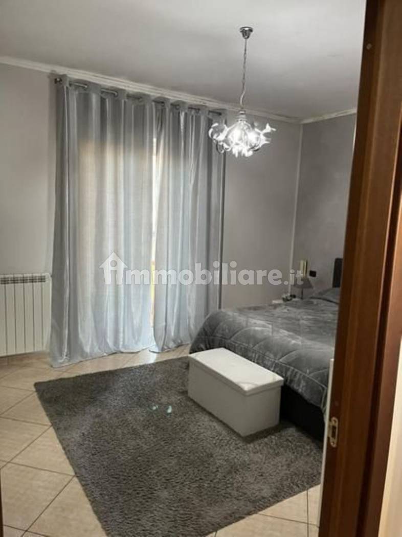 Quadrilocale via Elena San c, Mondragone