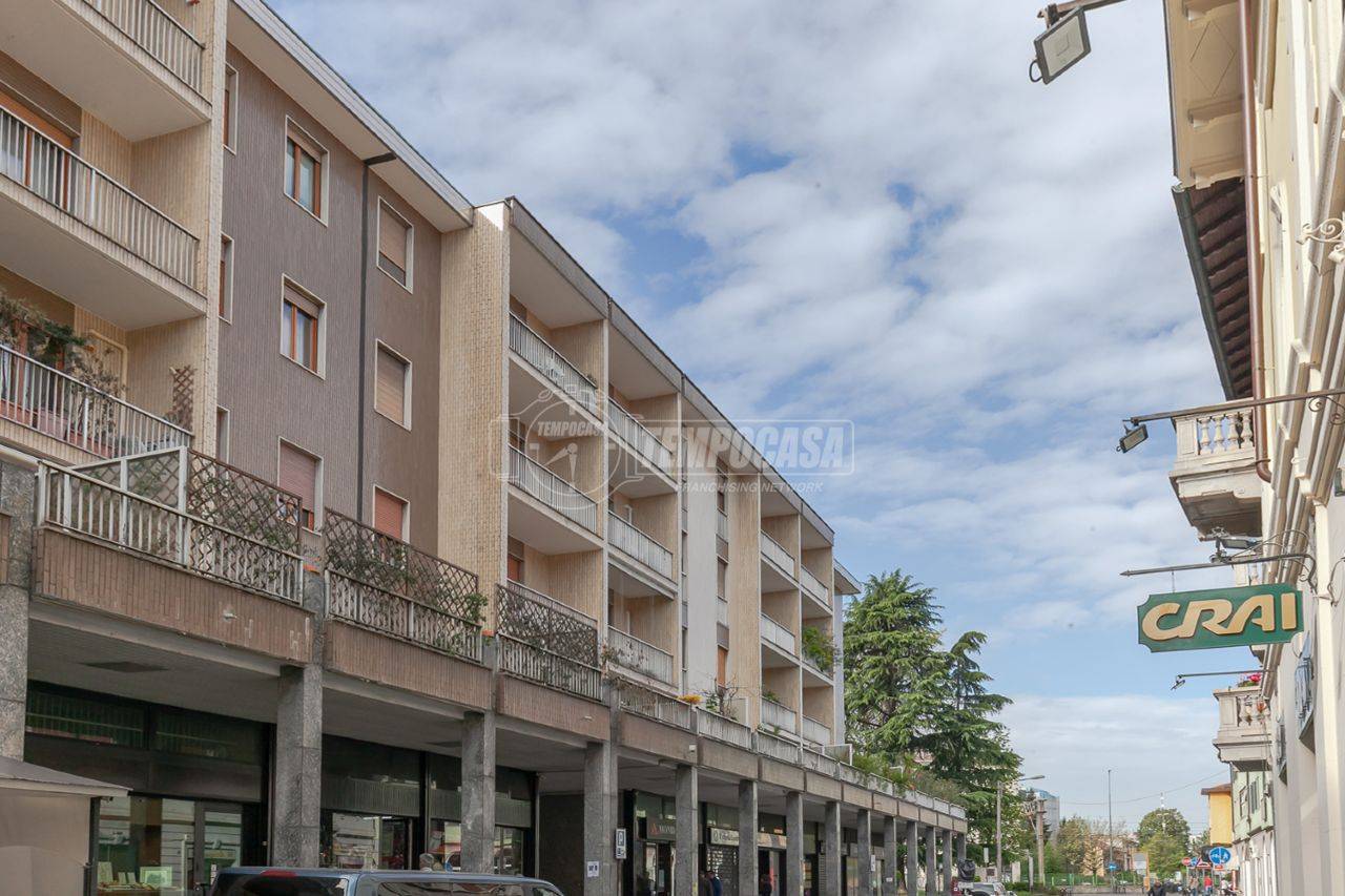 Trilocale via della Repubblica, Novate Milanese