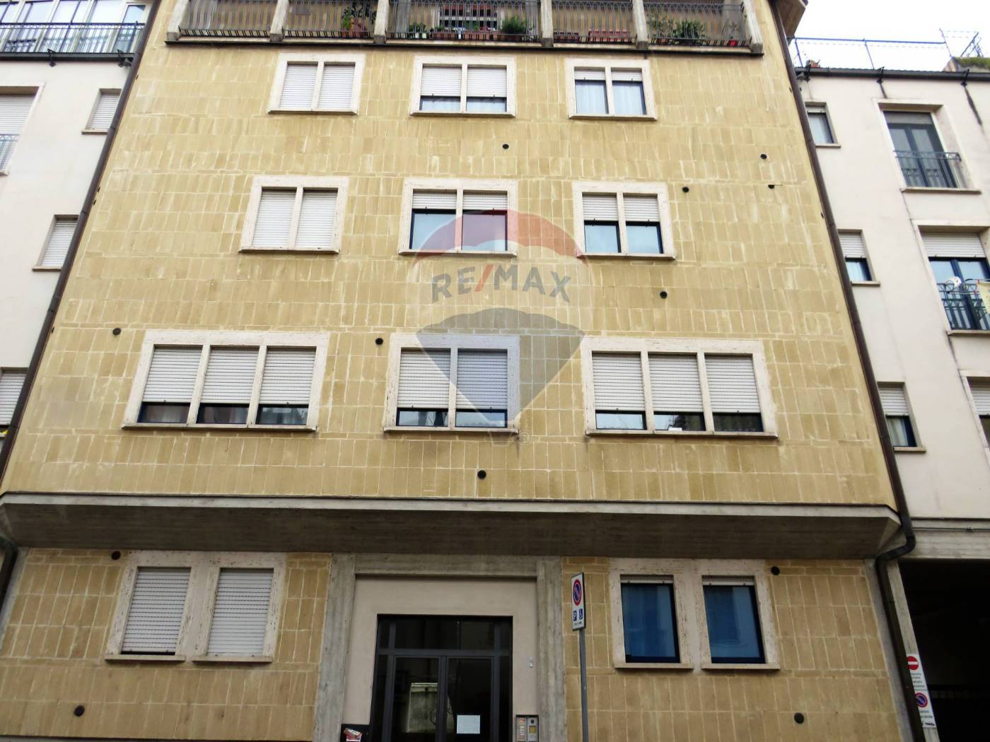 Bilocale ottimo stato, piano rialzato, Centro, Terni