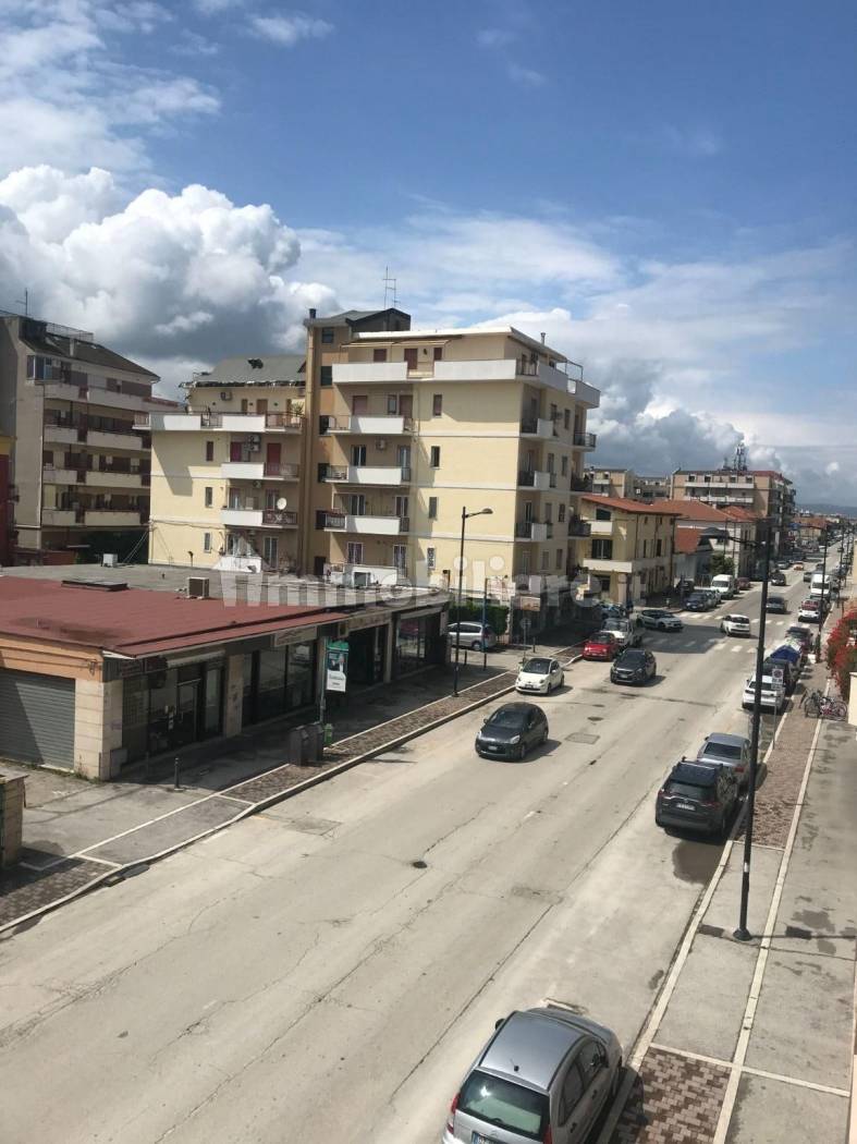 Trilocale via Luigi Cadorna 7, Viale Bovio - Piazza Duca degli Abruzzi, Pescara