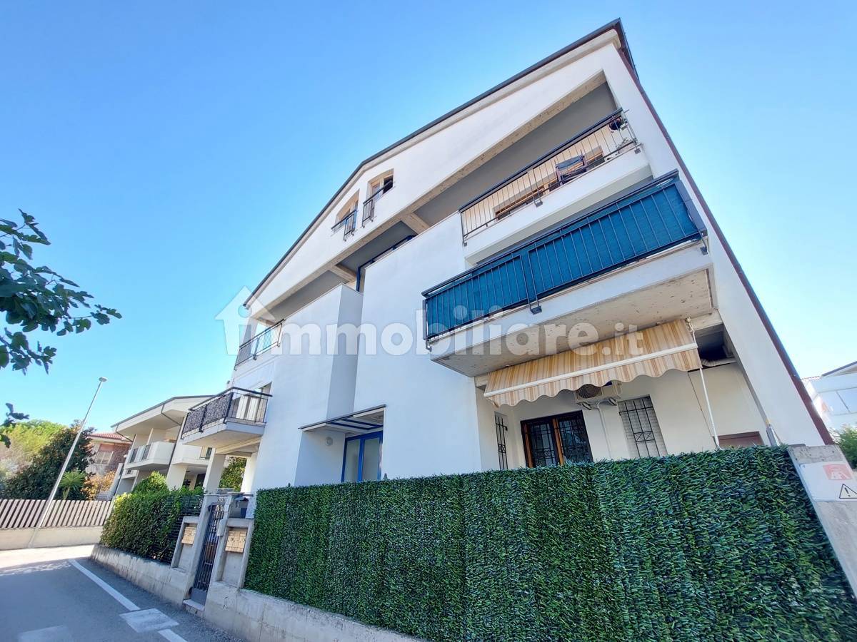 Appartamento via Ernesto Villani, 7, Tortoreto Lido, Tortoreto