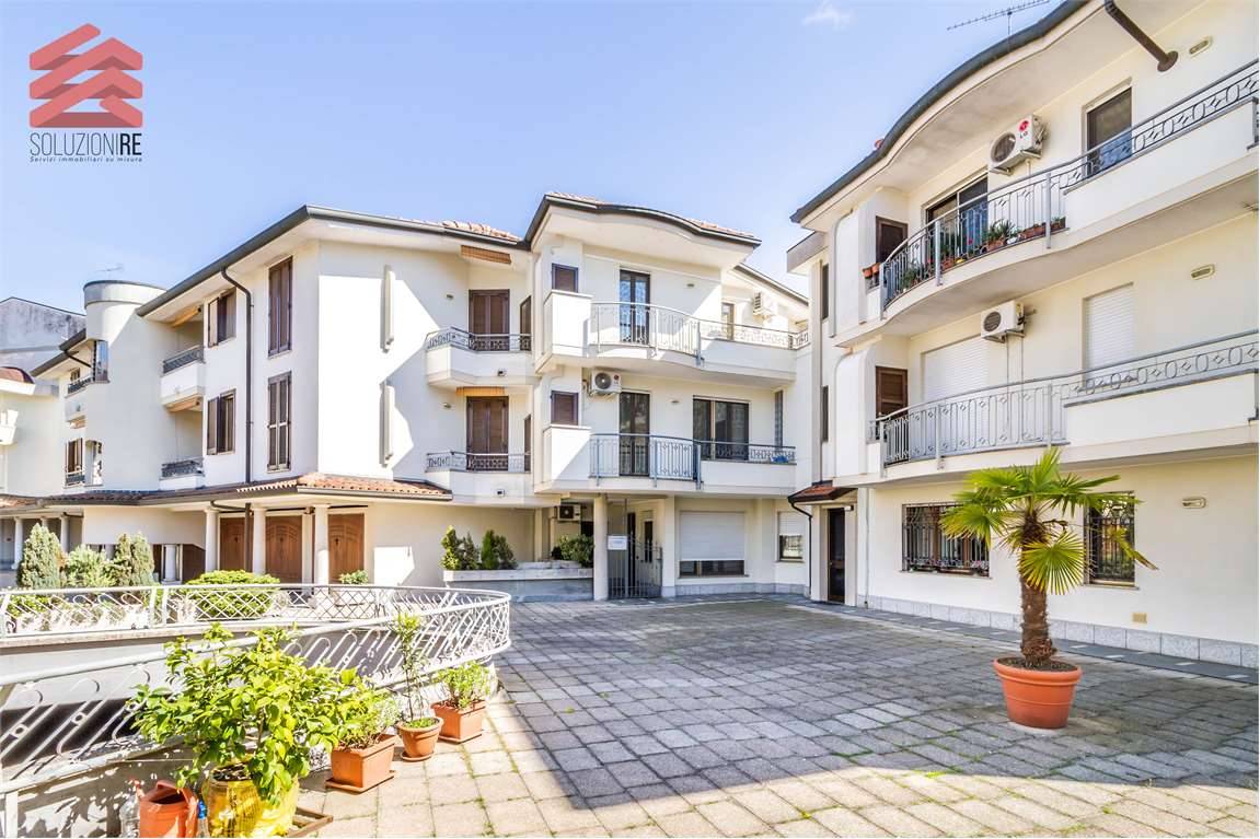 Bilocale via Adua, 41, Centro, Trecate