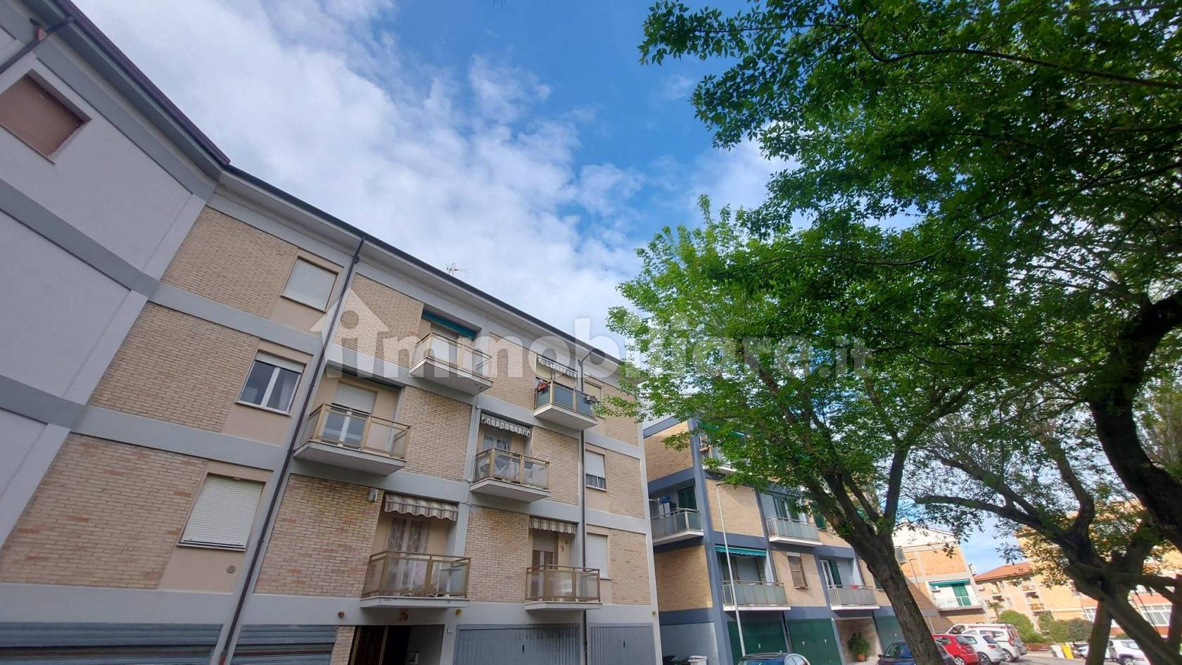 Appartamento ottimo stato, terzo piano, Collemarino, Ancona